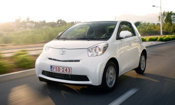 Toyota iQ prices and specifications announced | Easier