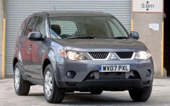 Mitsubishi Outlander Commercial wins ‘Best 4x4 Van’ award | Easier