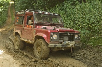 Strength, upgrades and refurb package for Land Rover axles | Easier