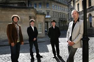 Crowded House Announce World Tour | Easier