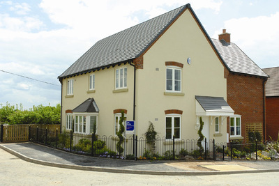 It's showtime for house-hunters at Oakham Manor | Easier