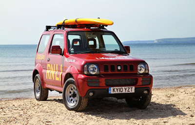 Suzuki Jimny teams up with the RNLI for safer beaches | Easier