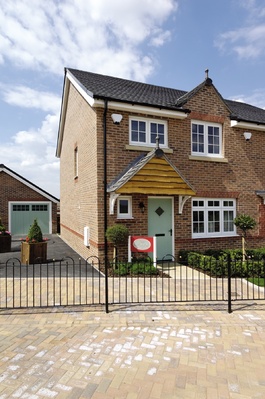 Green light for luxury homes in St Neots | Easier