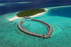 Learn the art of boduberu in the Maldives | Easier