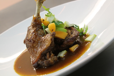 Cider and curry unite to create 'Drunken Duck Batak' | Easier