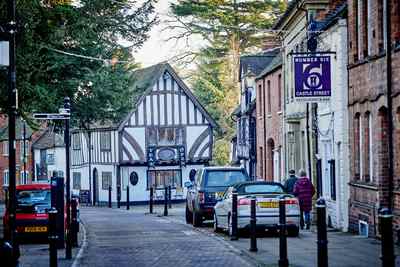 Taylor Wimpey's back in Warwick at The Redwoods | Easier